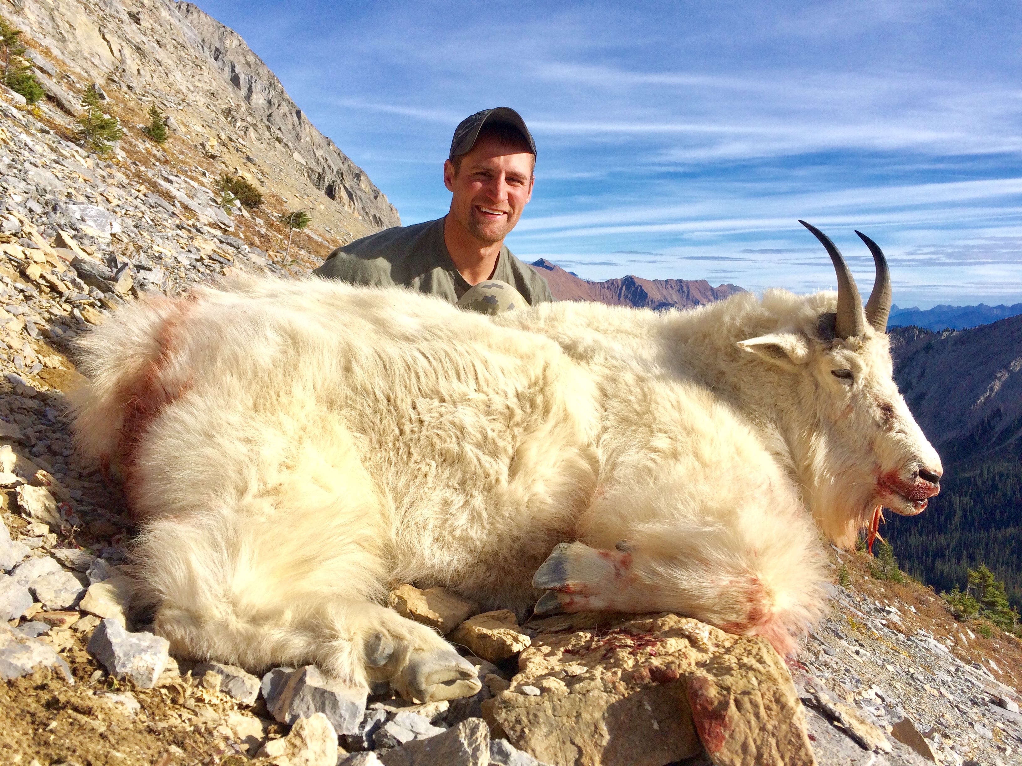 Peasly Hunting Mountain Goat Hunts - Peasly Hunting Peasly Hunting Mountain Goat Hunts - Peasly Hunting